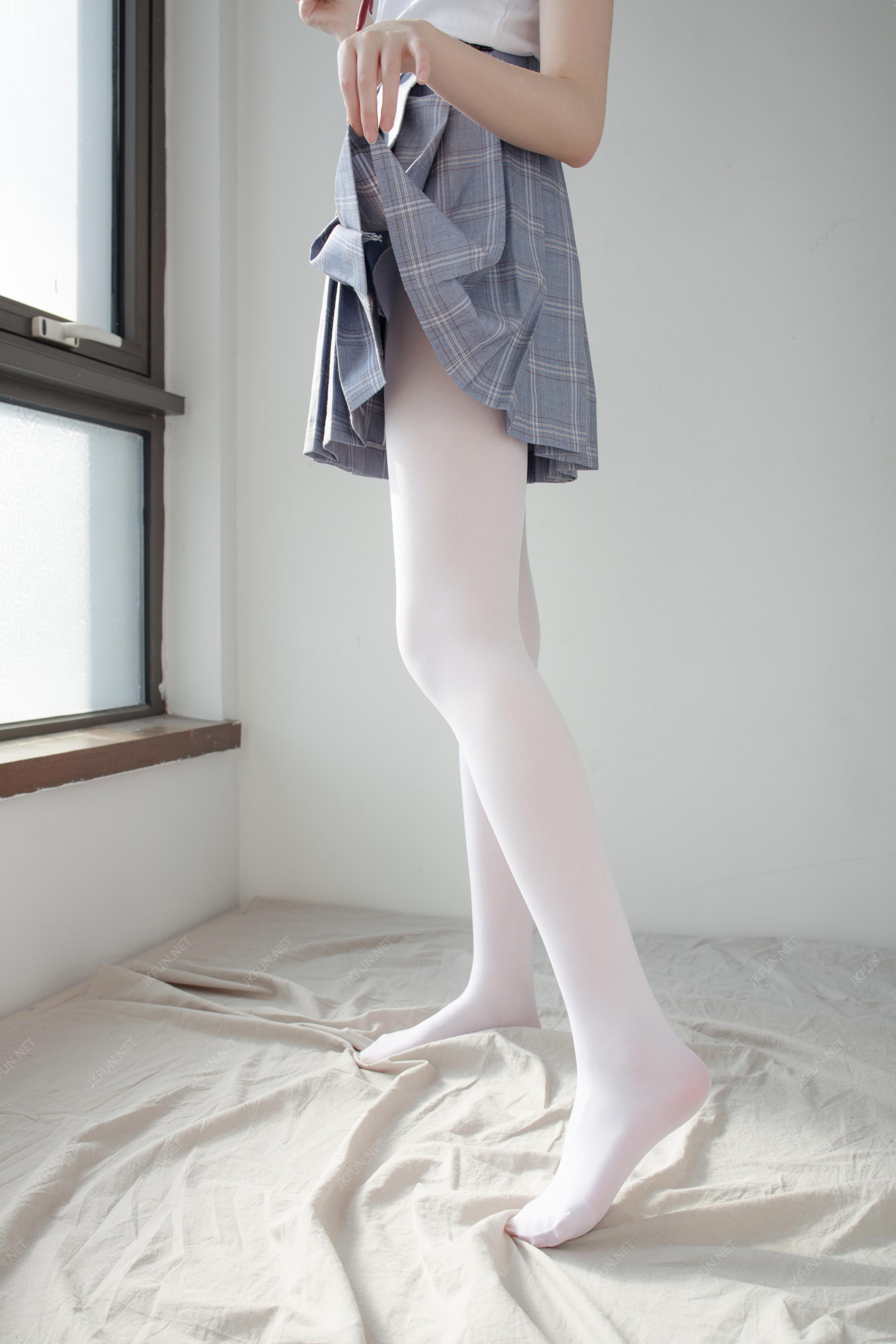 森萝财团 JKFUN 002 Aika 可爱学妹丝足[230P] - 库里丝